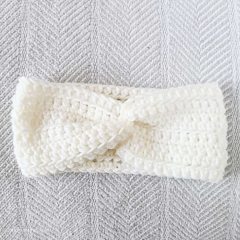 How To Crochet A Twisted Headband Pattern Easy Crochet Patterns