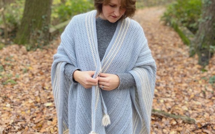 Braided Blanket Ruana Pattern - EasyCrochet.com Braided Blanket Ruana Pattern - EasyCrochet.com