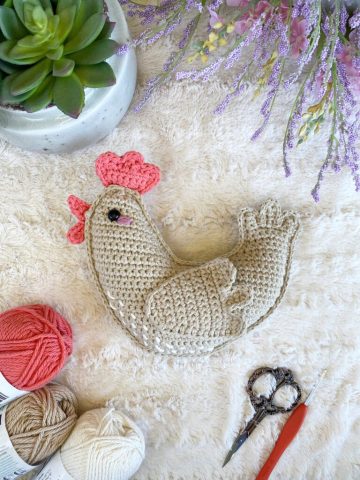 9 Cute Crochet Chicken Patterns - Easy Crochet Patterns