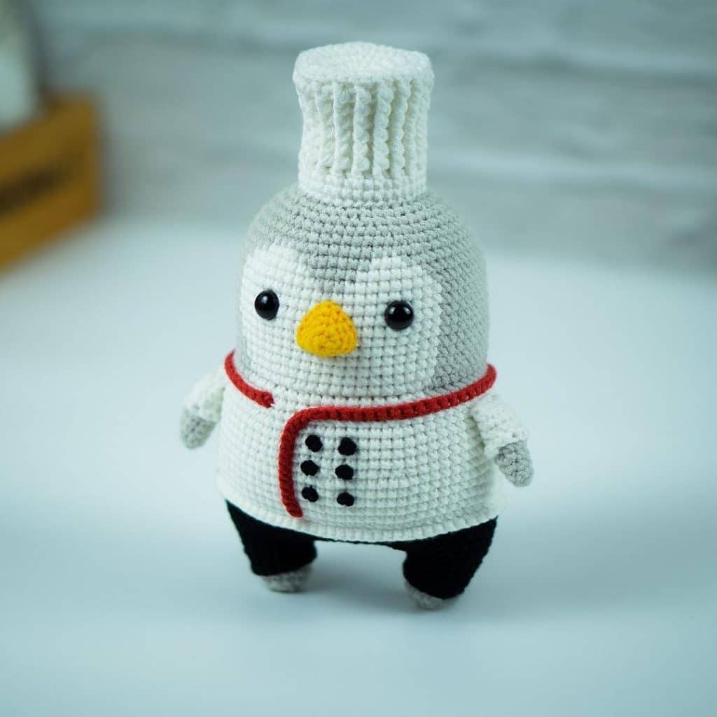 Penguin the Chef Pattern - Easy Crochet Patterns